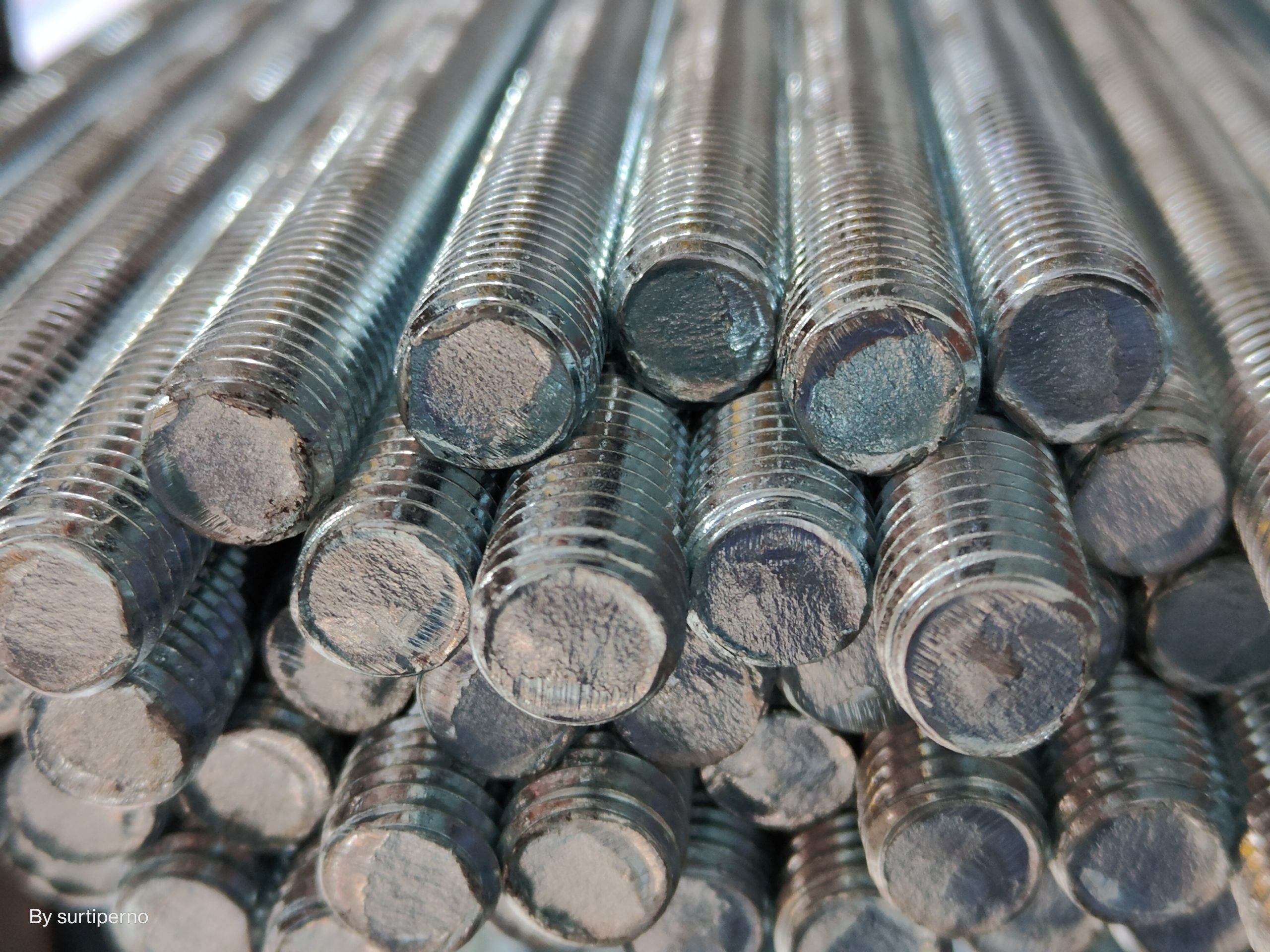 BARRA ROSCADA GALVANIZADA – Surtipernos FIJACIONES